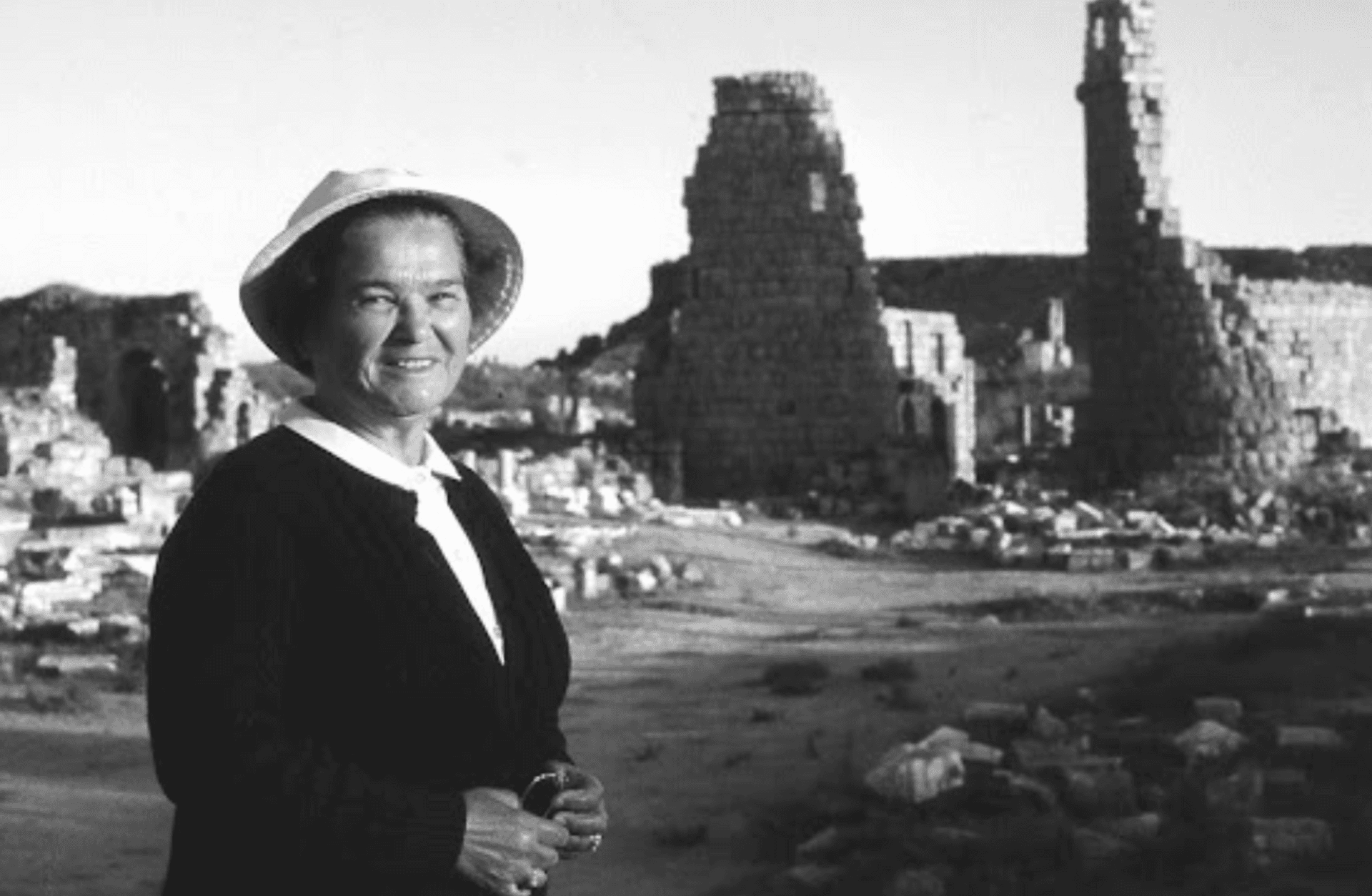 Aposto | Cumhuriyetin ilk kadın arkeoloğu: Jale İnan